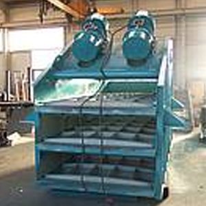 Shop rectangular vibrating screen in Pune, India - Metaflow Engineering LLP